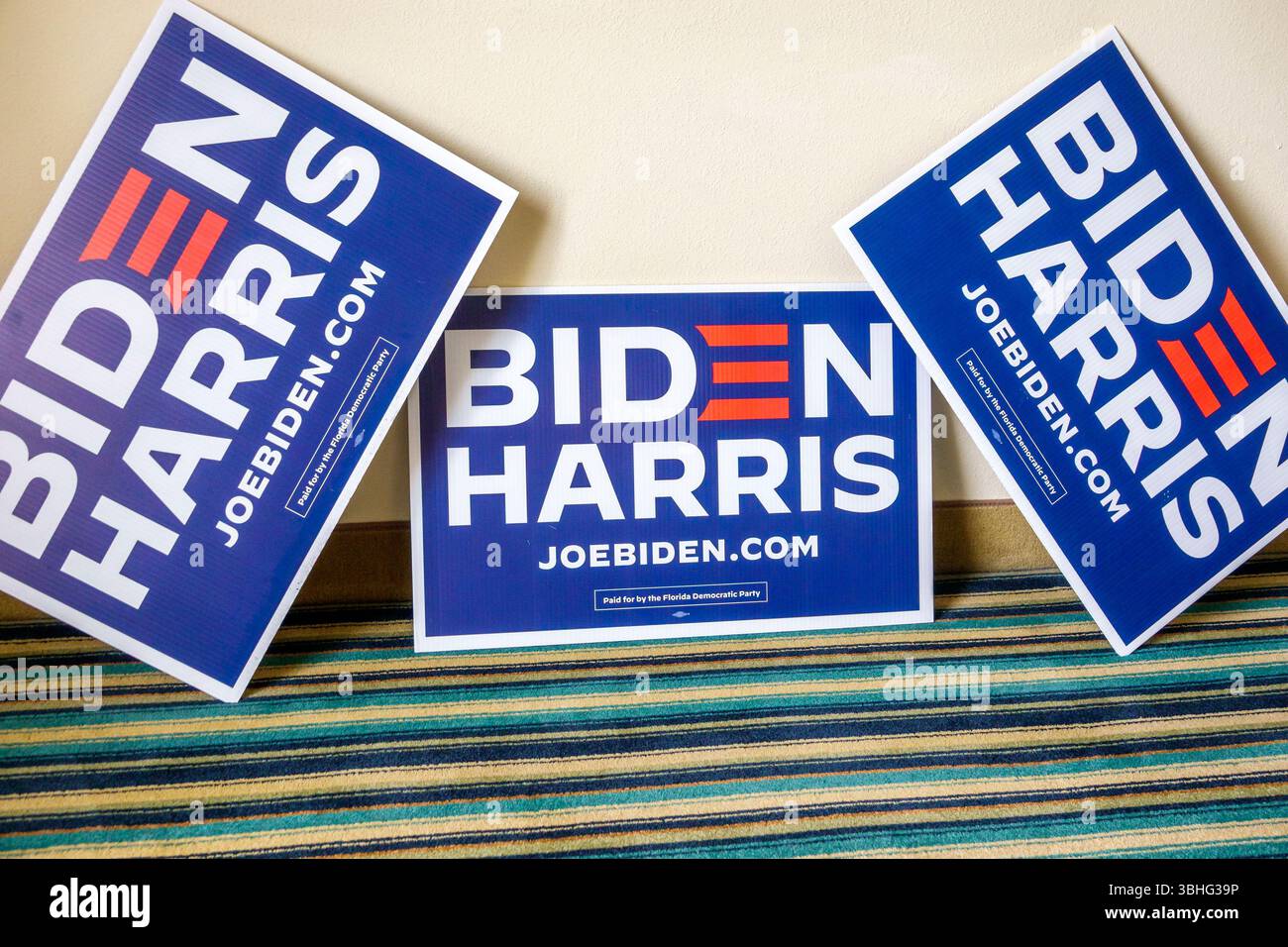 Biden campaign memorabilia hi-res stock photography and images - Alamy
