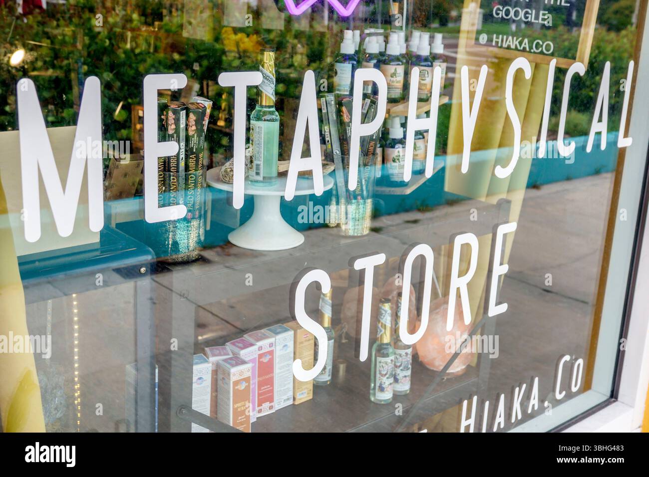 Herbal remedies store hi-res stock photography and images - Alamy