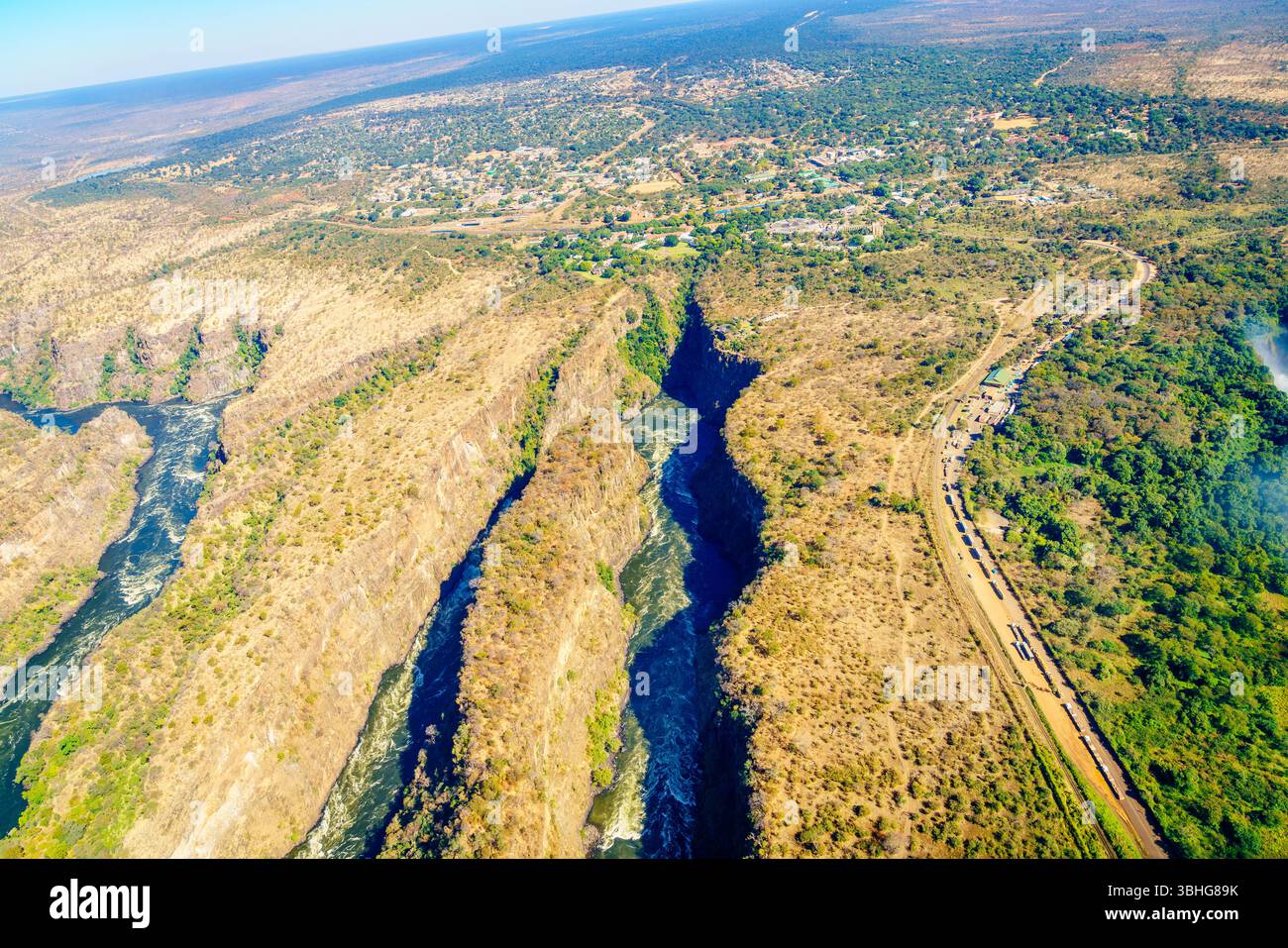 Zimbabwe village hi-res stock photography and images - Alamy