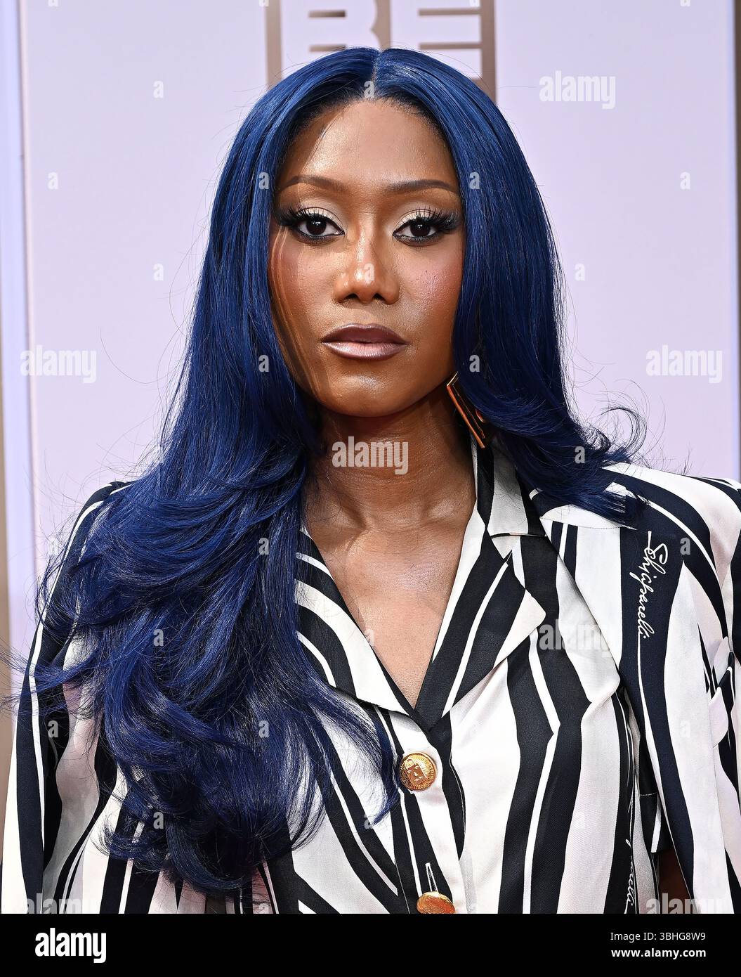 Los Angeles, USA. 09th June, 2025. Muni Long arriving to the 2025 BET ...