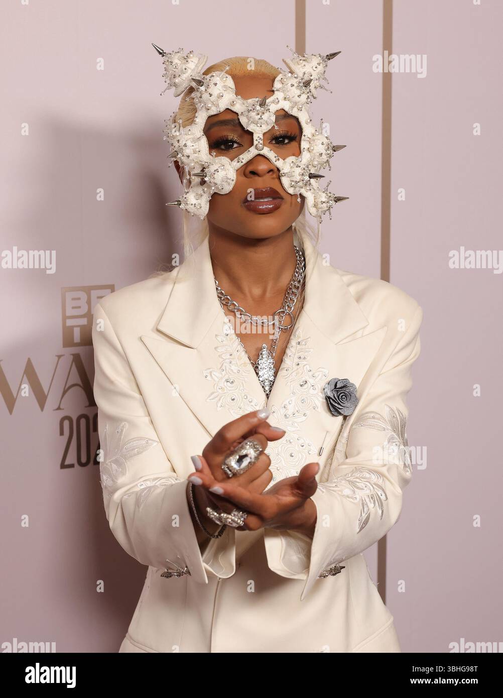 DeJ Loaf appears backstage during 25th annual BET Awards live telecast ...