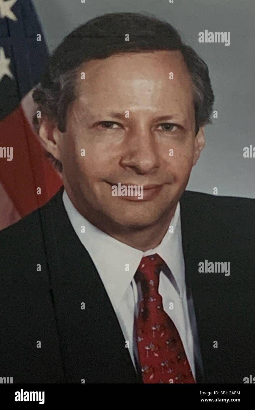 Kenneth i juster hi-res stock photography and images - Alamy