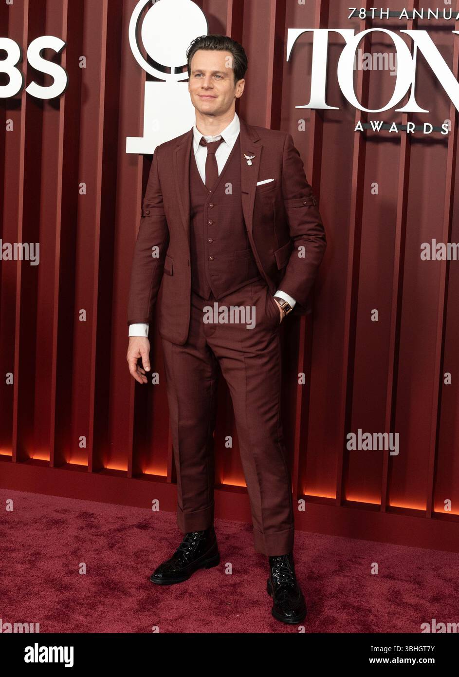 Jonathan Groff wearing suit by Thom Browne attends 78th annual TONY ...