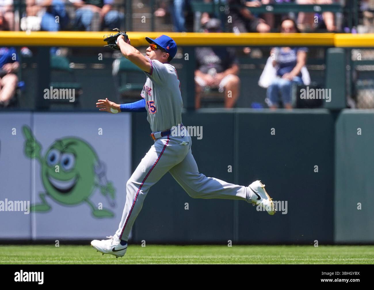 New York Mets center fielder Tyrone Taylor (15) in the second inning of ...