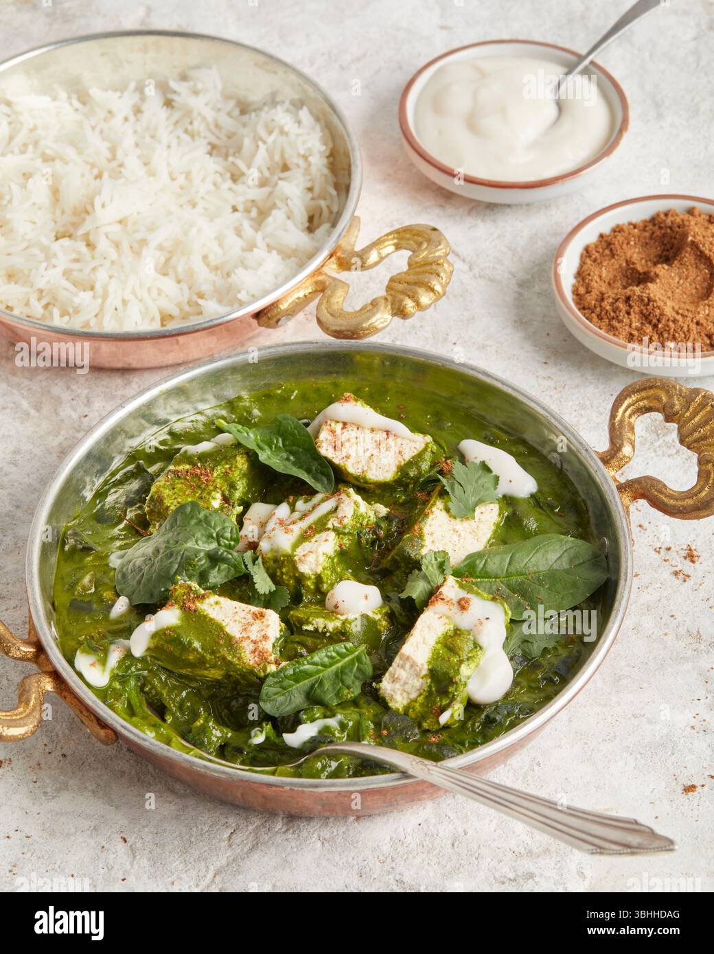Paneer with spinach – a traditional North Indian vegetarian dish also ...