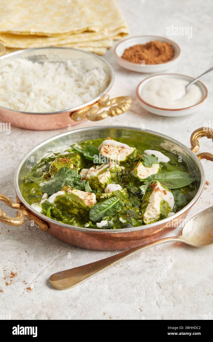 Paneer with spinach – a traditional North Indian vegetarian dish also ...
