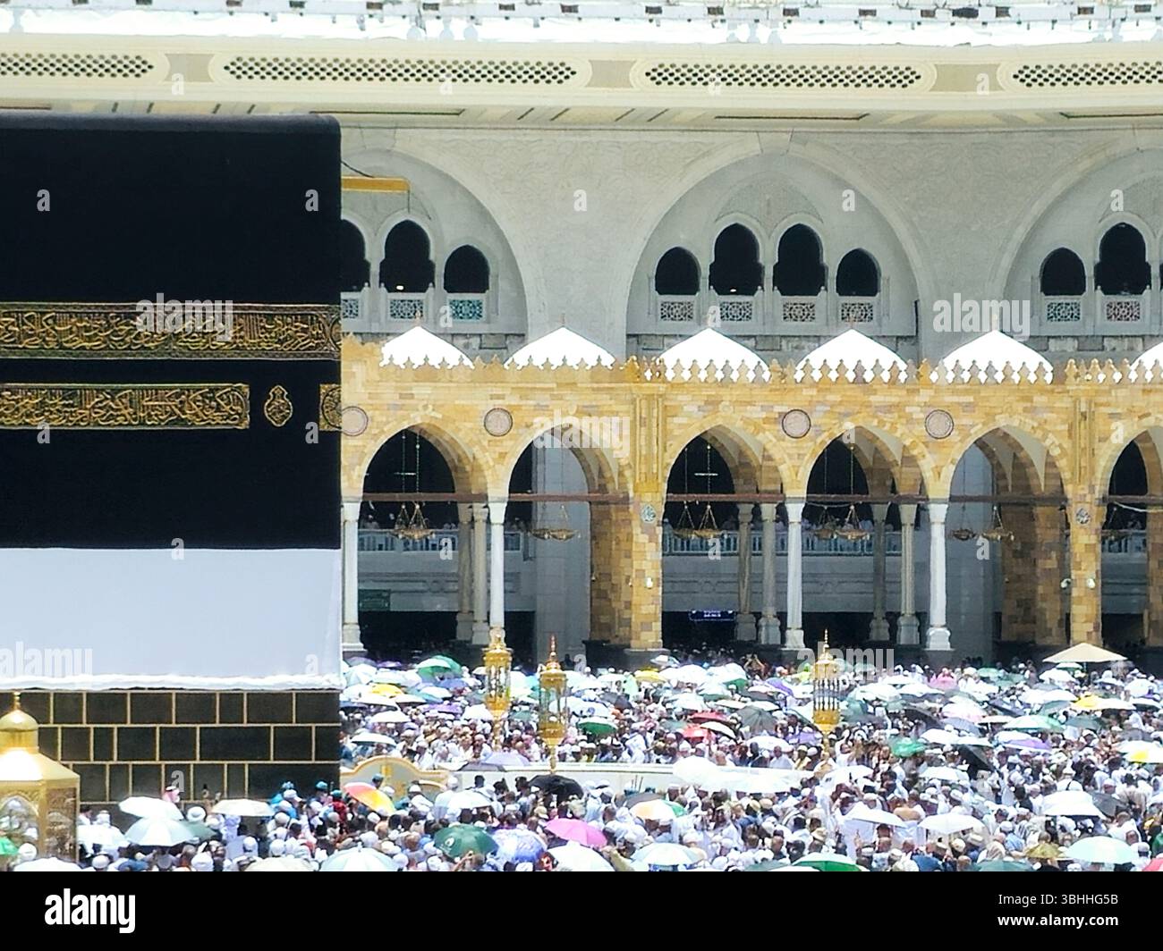 Mecca, Saudi Arabia, June 23 2024: the circumambulation of the grand ...