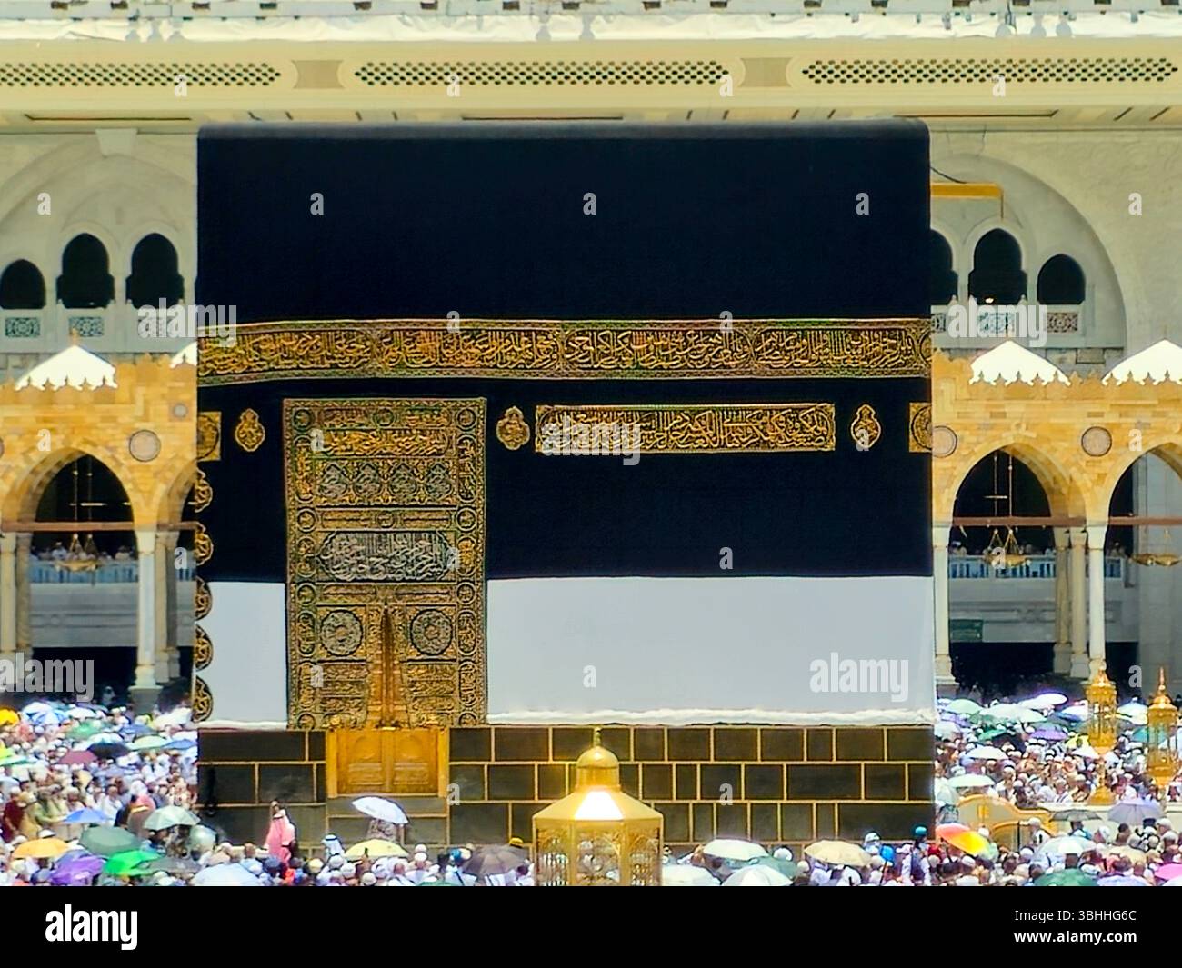 Kaaba grand mosque makkah hi-res stock photography and images - Alamy