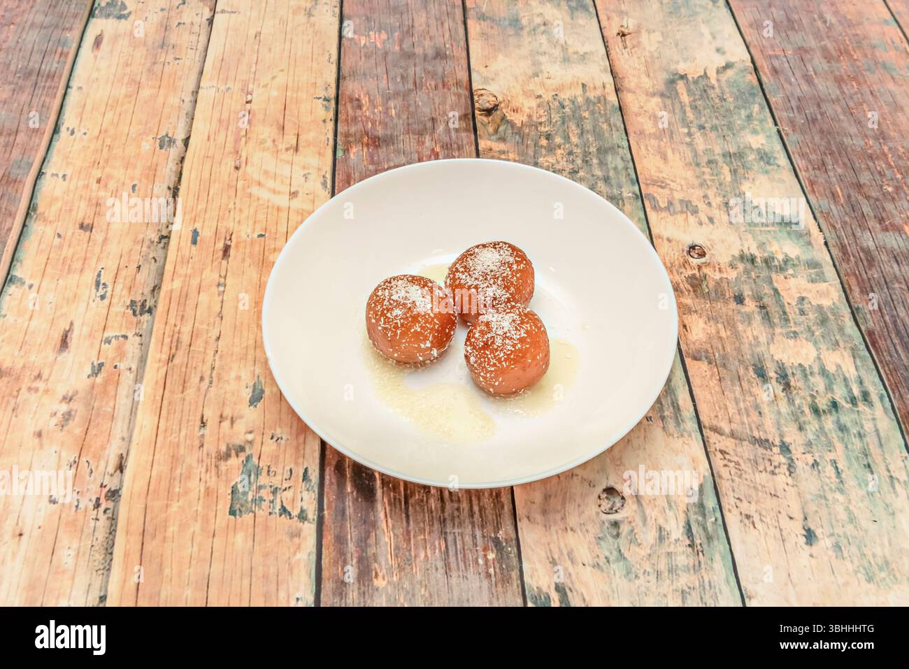 Gulab Jamun: Deep-fried powdered milk balls soaked in aromatic syrup ...