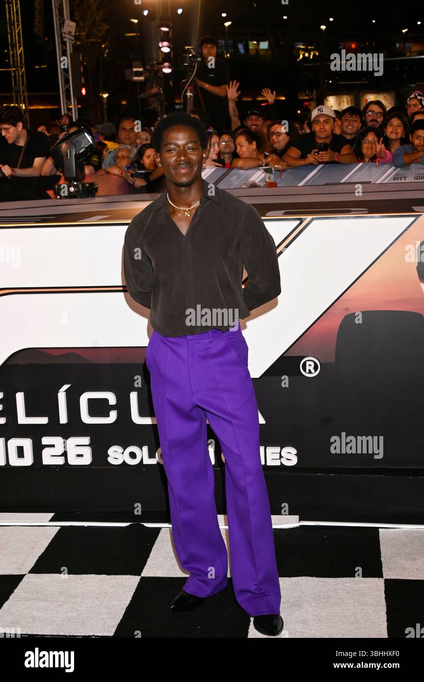 Actor Damson Idris poses for photos during the black carpet for F1: The ...