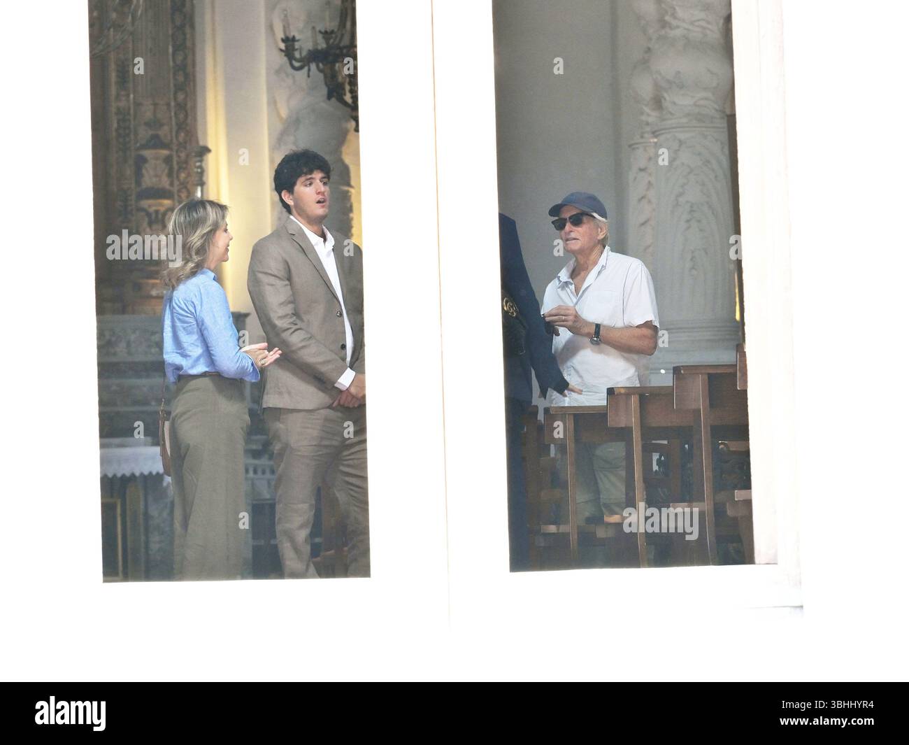 Alamy 쿤스트할 로테르담 Cut Out Stock Images & Pictures - Alamy