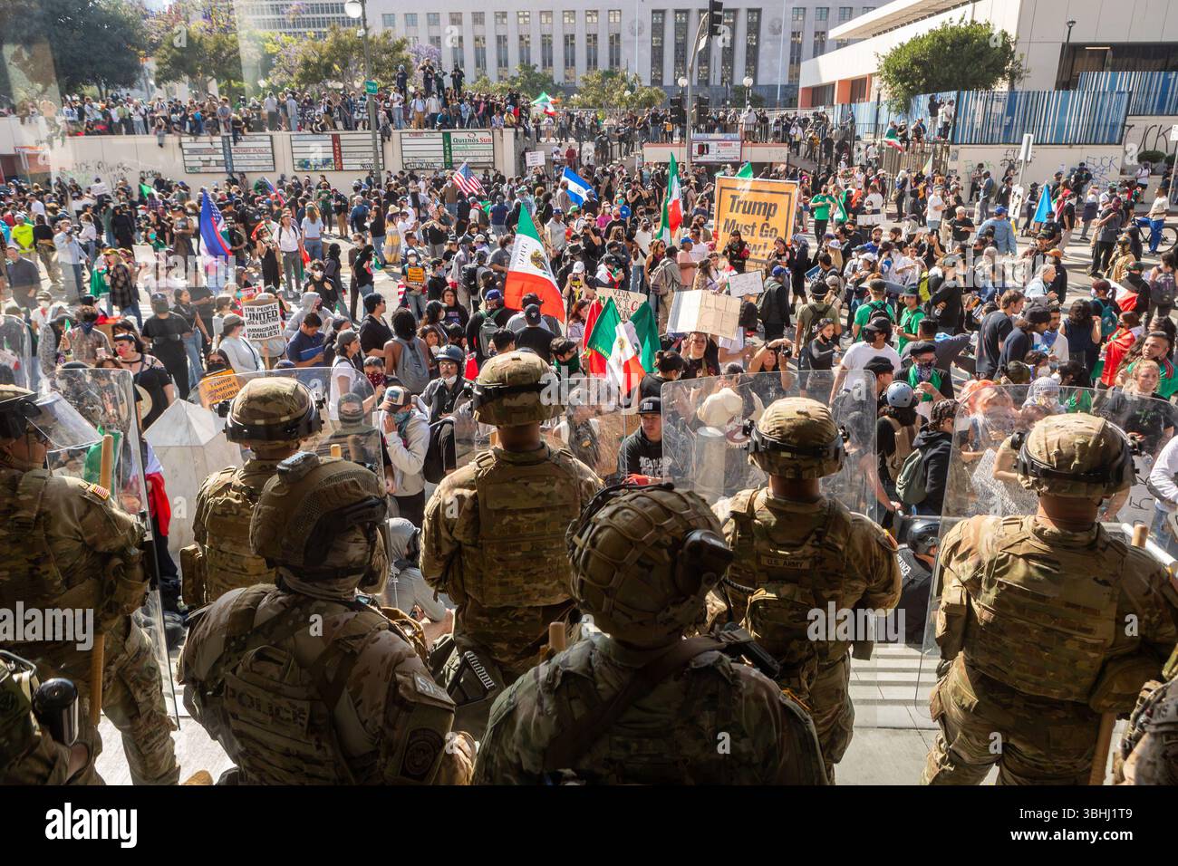 Soldiers from the 1st Battalion, 185th Infantry Regiment, 79th Infantry ...