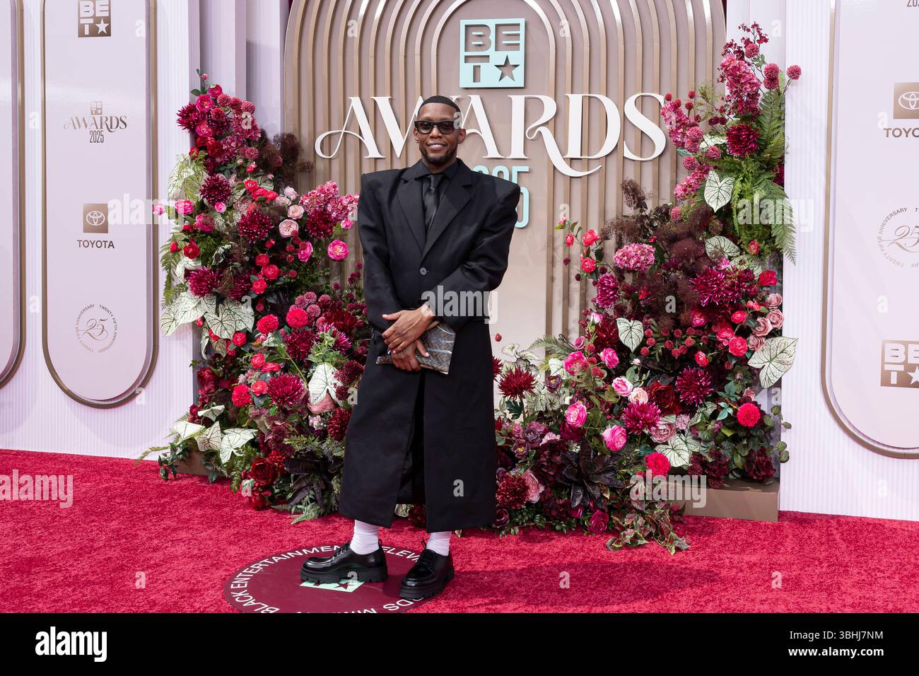 Los Angeles, USA. 09th June, 2025. Phreshy attends the arrivals of the ...