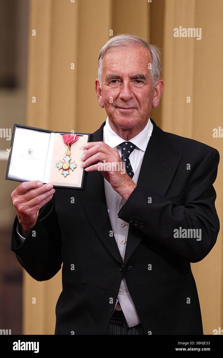 RETRANSMITTING CORRECTING AWARD Robert Harris after receiving his CBE ...
