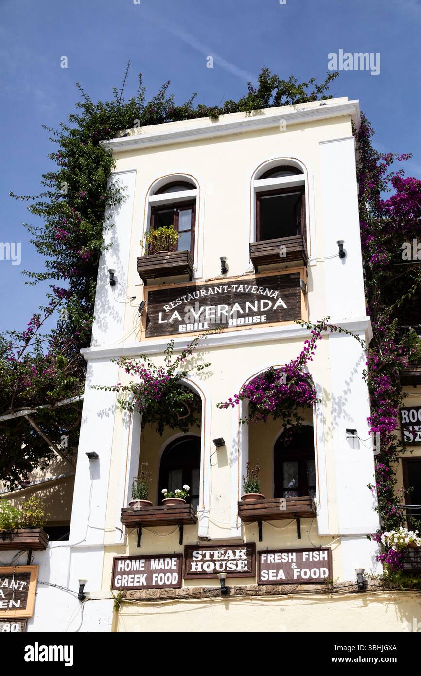 Resort la veranda hi-res stock photography and images - Alamy