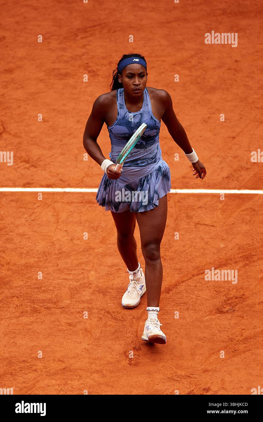 PARIS, FRANCE - JUNE 07: Coco Gauff of United States against Aryna ...
