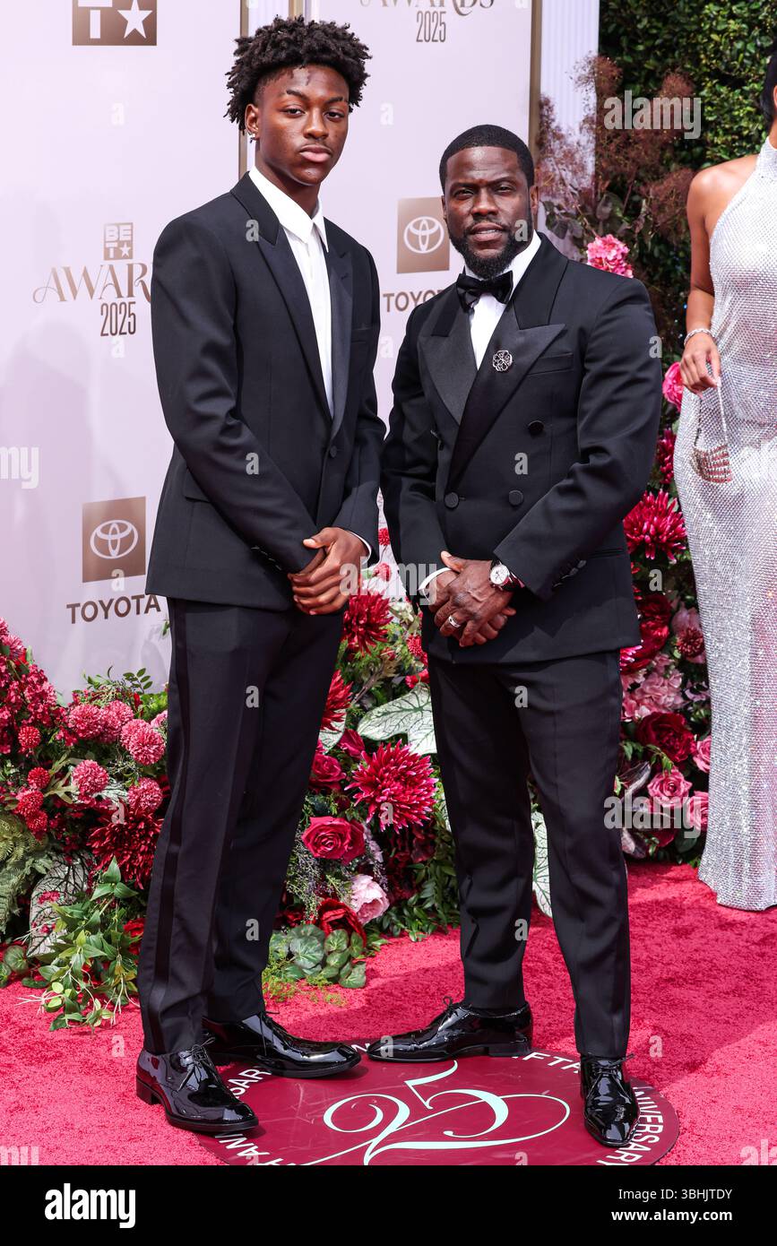 LOS ANGELES, CALIFORNIA, USA - JUNE 09: Hendrix Hart and father Kevin ...