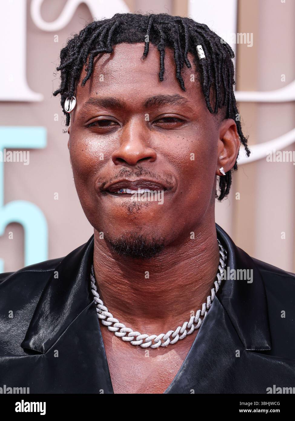 LOS ANGELES, CALIFORNIA, USA - JUNE 09: Lucky Daye arrives at the BET ...