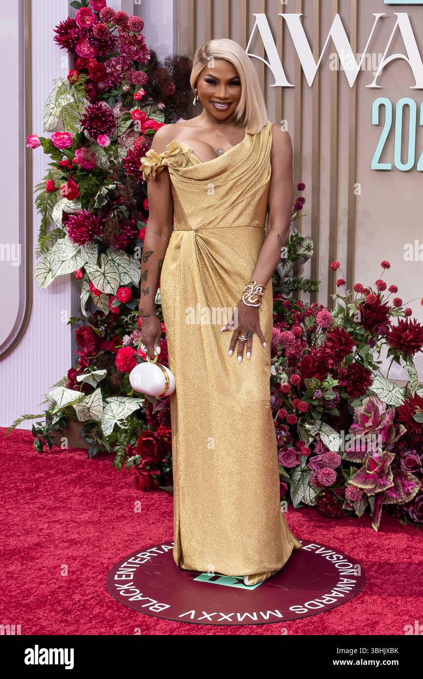 Sandra “Pepa” Denton attends the arrivals of the “BET Awards 2025” at ...