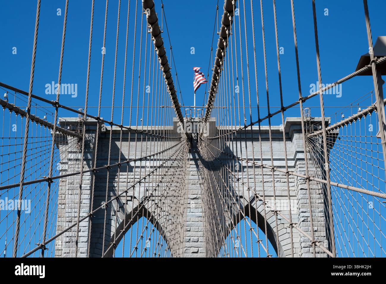 Close up brooklyn bridge tower hi-res stock photography and images - Alamy