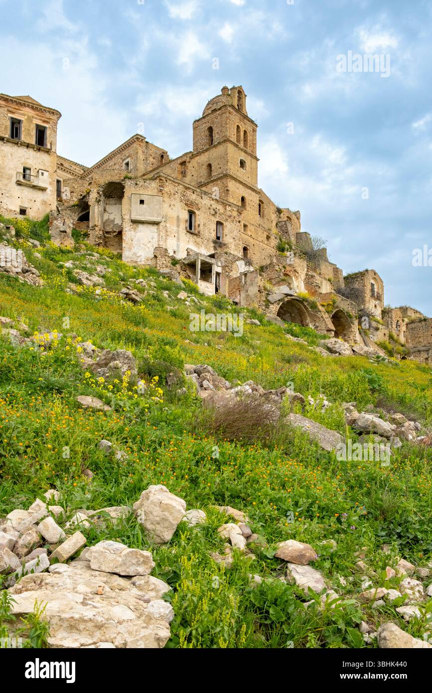Ghost town of Craco, Basilicata, Italy Stock Photo - Alamy