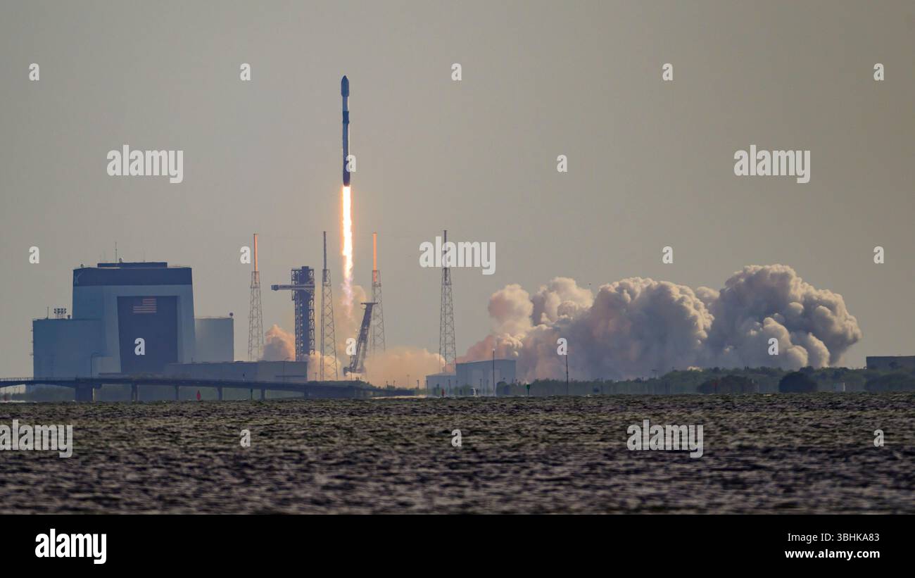 Cape Canaveral, Florida, USA. 10th June, 2025. A SpaceX Falcon 9 rocket ...