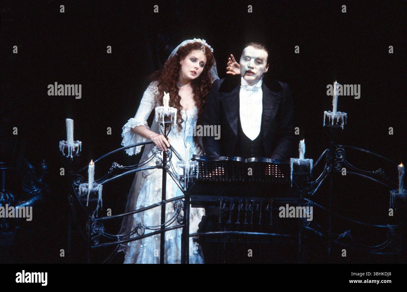 Sarah brightman singer hi-res stock photography and images - Alamy