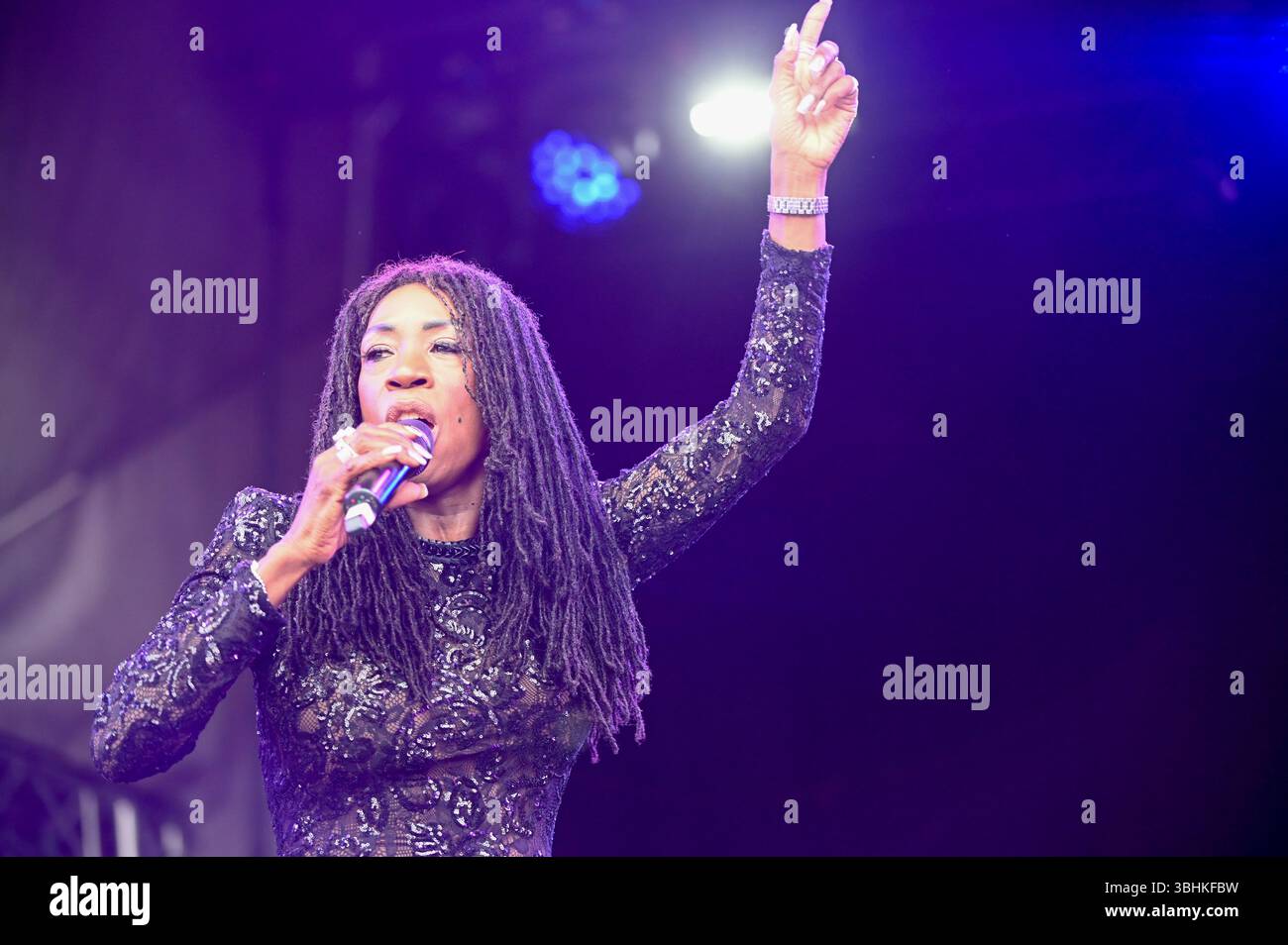 Heather Small Performing at Donny Fest 2025 , Doncaster, UK Stock Photo ...