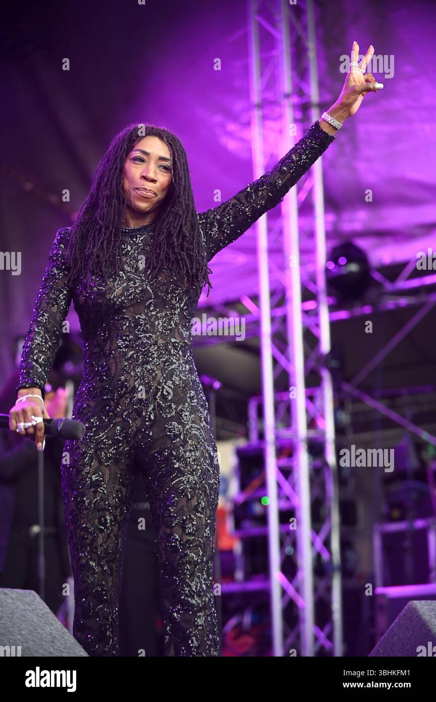 Heather Small Performing at Donny Fest 2025 , Doncaster, UK Stock Photo ...