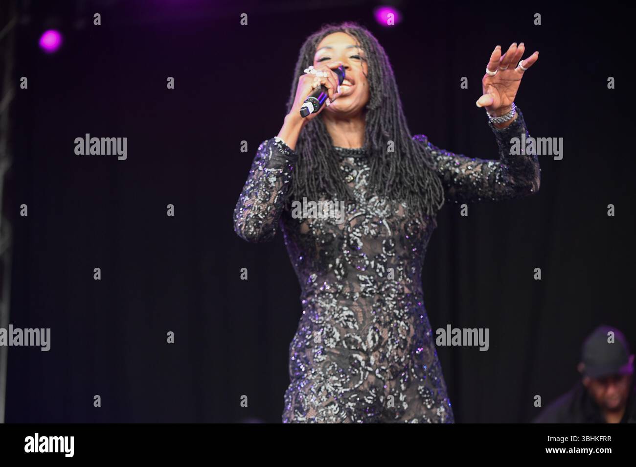 Heather Small Performing at Donny Fest 2025 , Doncaster, UK Stock Photo ...