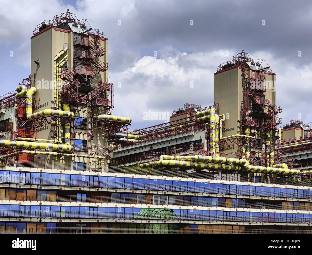 University Hospital RWTH Aachen, technical modernity, visible building ...