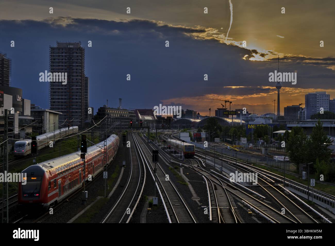 Germany, Berlin, 26.05.2025, View from Warschauer Bruecke, City centre, City Ost, TV tower ...