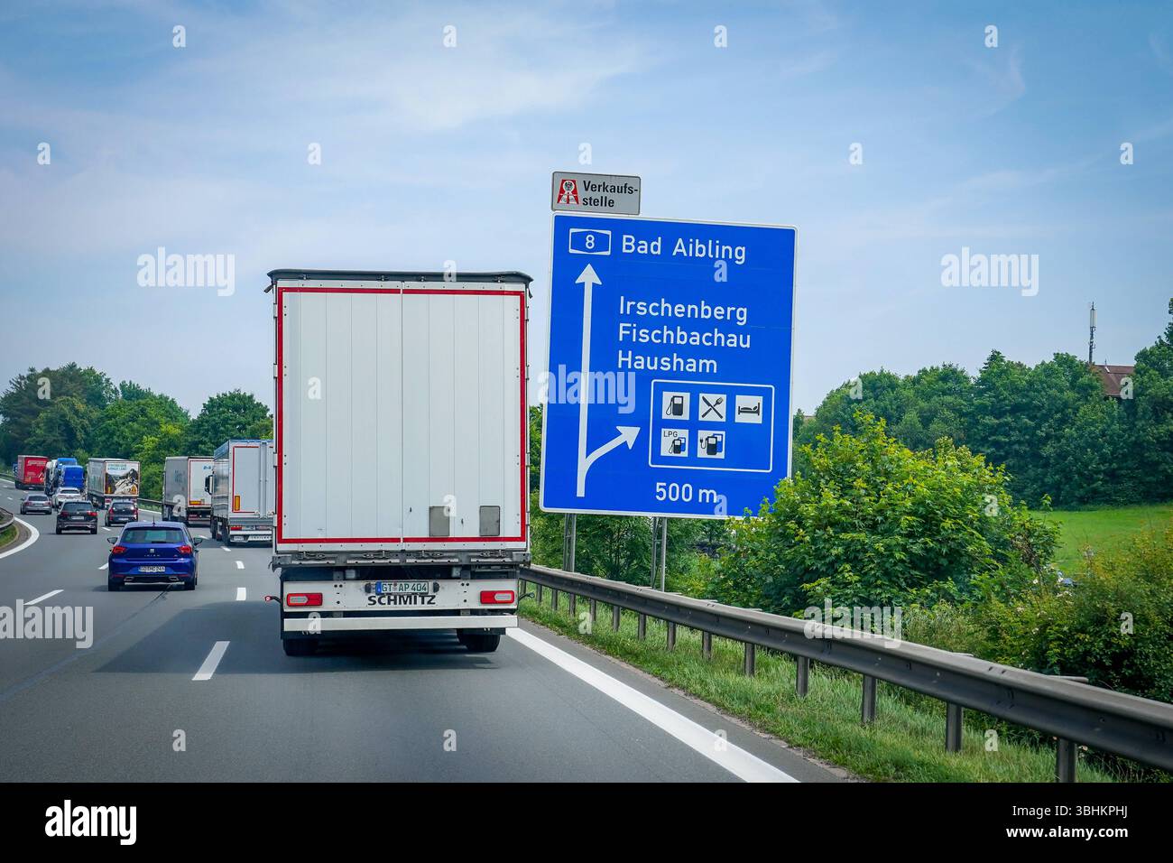 Autobahn A8, Hinweisschild zu Ausfahrt Bad Aibling und Irschenberg ...