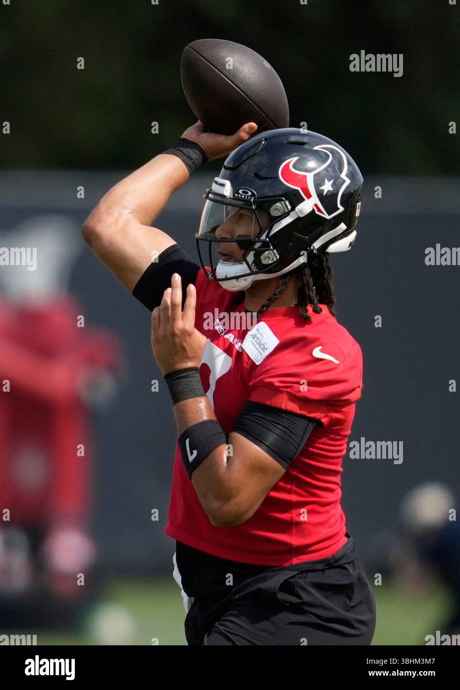 Houston Texans quarterback C.J. Stroud (7) works out during an NFL ...