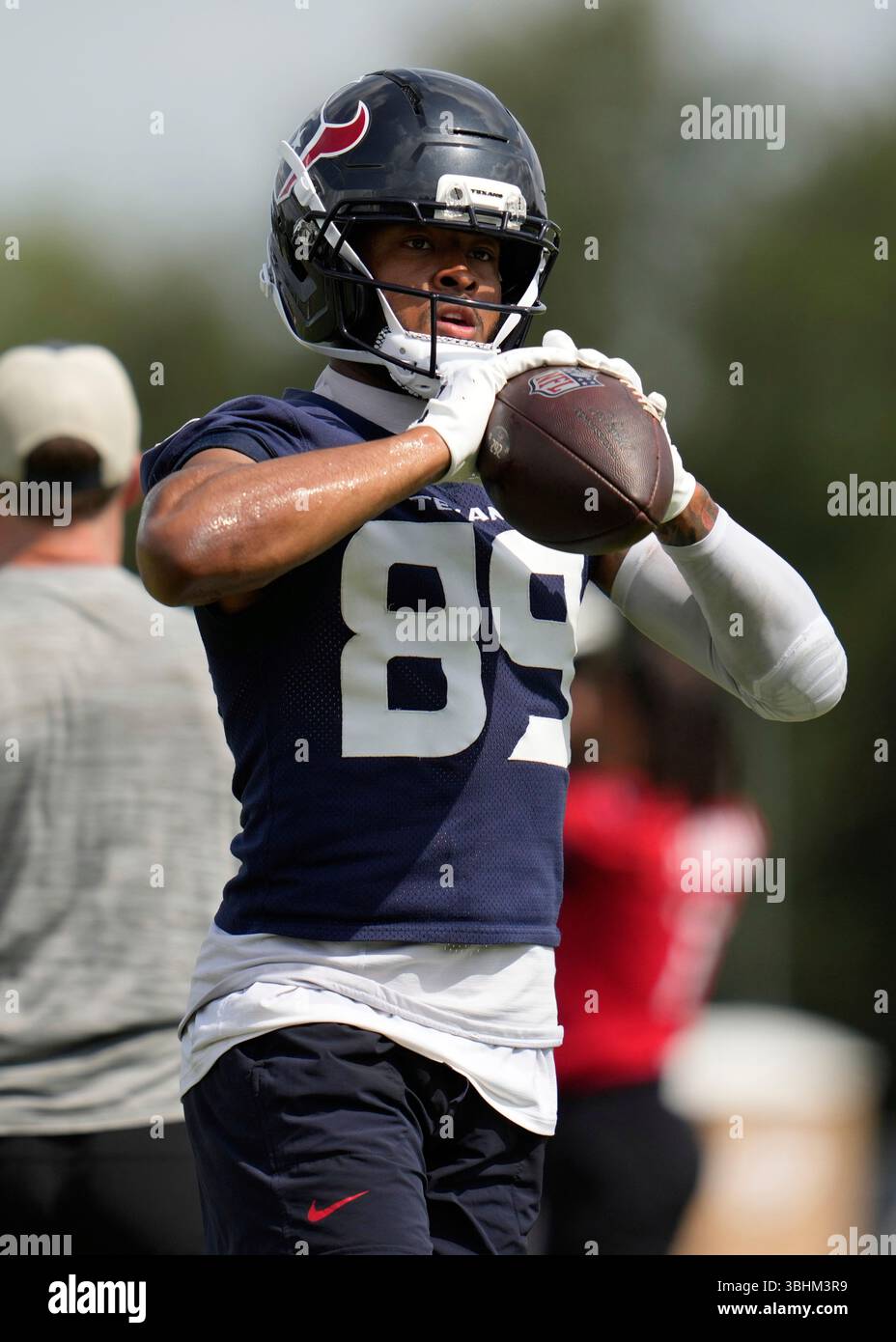 Houston Texans wide receiver Xavier Johnson (89) works out during an ...