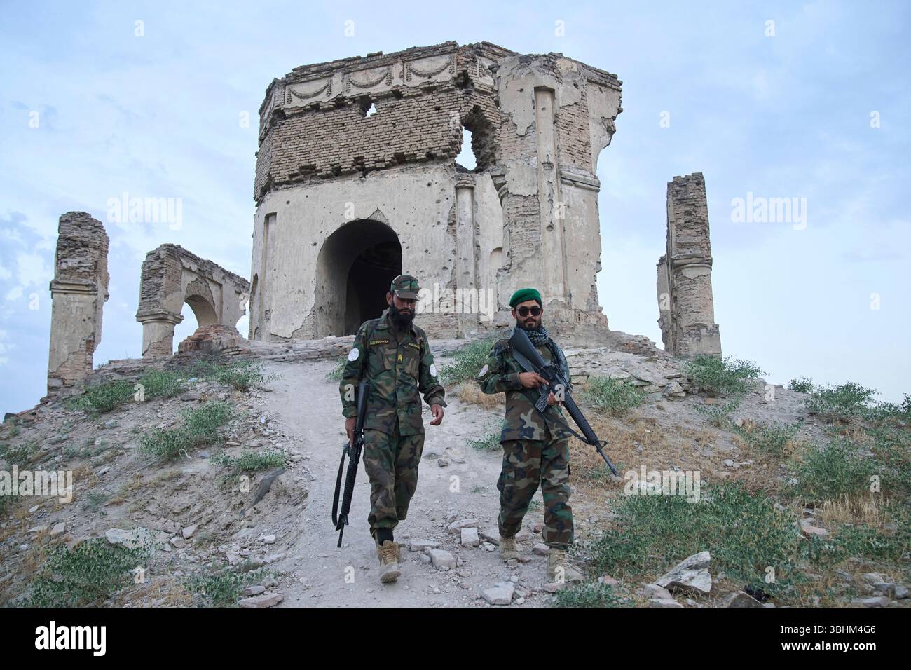 Taliban fighters stand guard on Nadir Khan hill in Kabul, Afghanistan ...