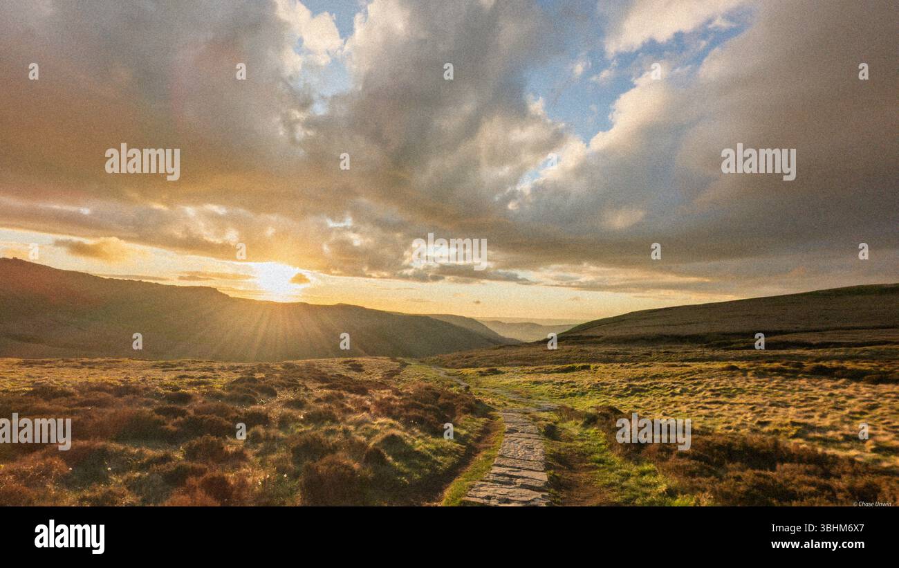 Kinder path peak district hi-res stock photography and images - Alamy