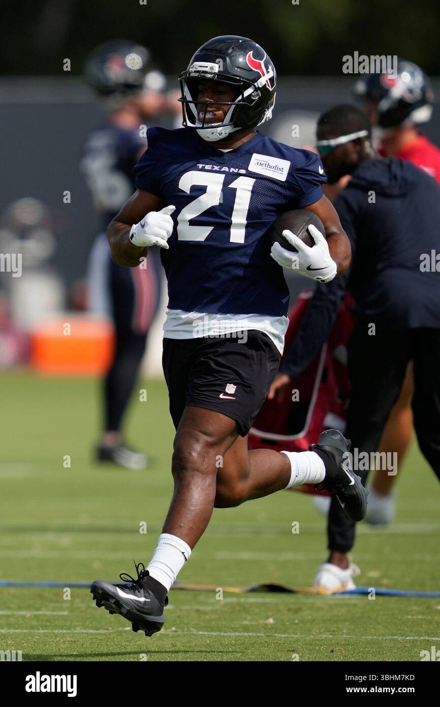 Houston Texans running back Nick Chubb (21) works out during an NFL ...