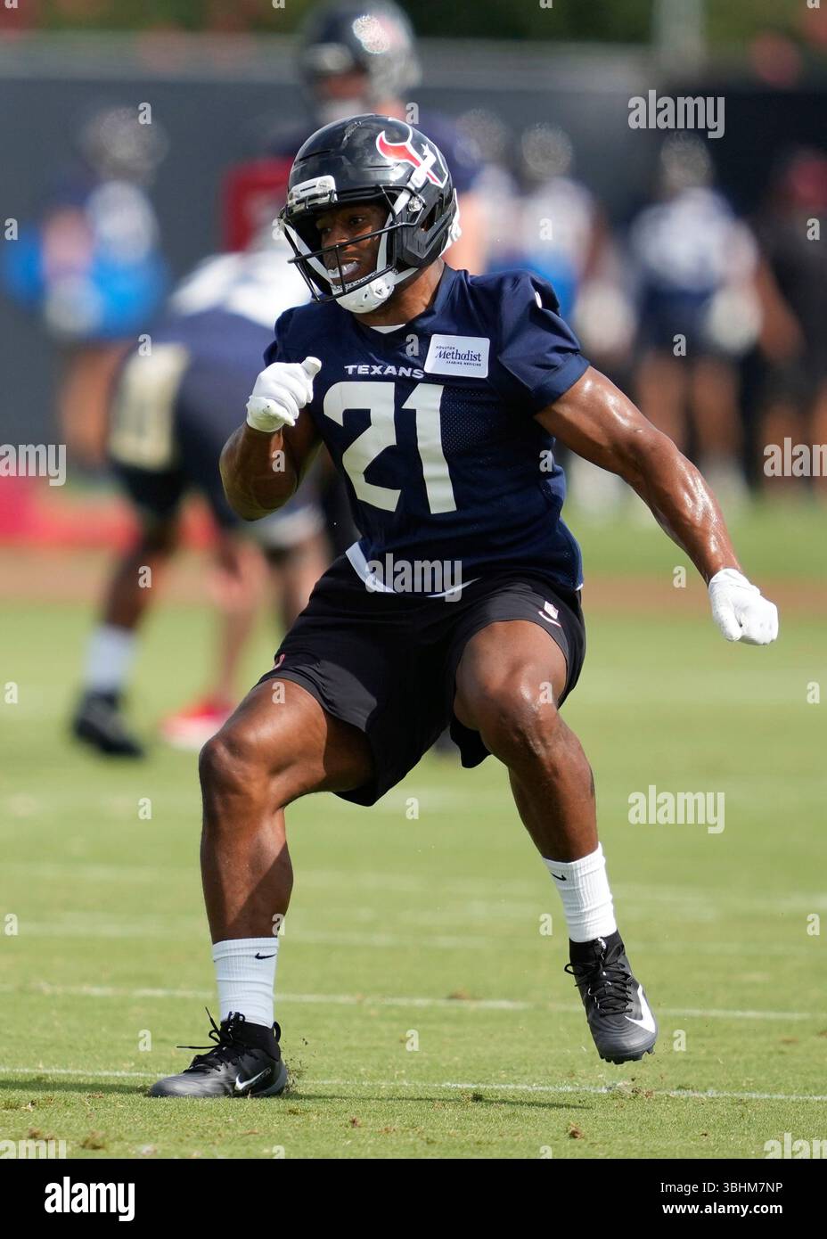 Houston Texans running back Nick Chubb (21) works out during an NFL ...