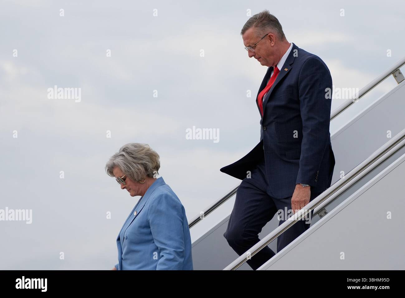 White House chief of staff Susie Wiles and Veterans Affairs Secretary ...