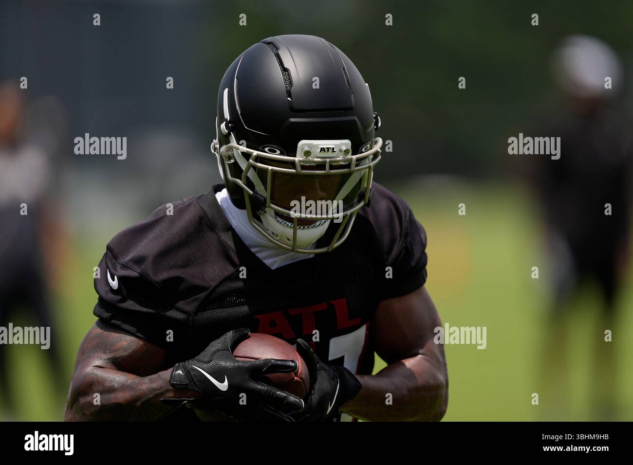 Atlanta Falcons running back Elijah Dotson (41) works out during ...