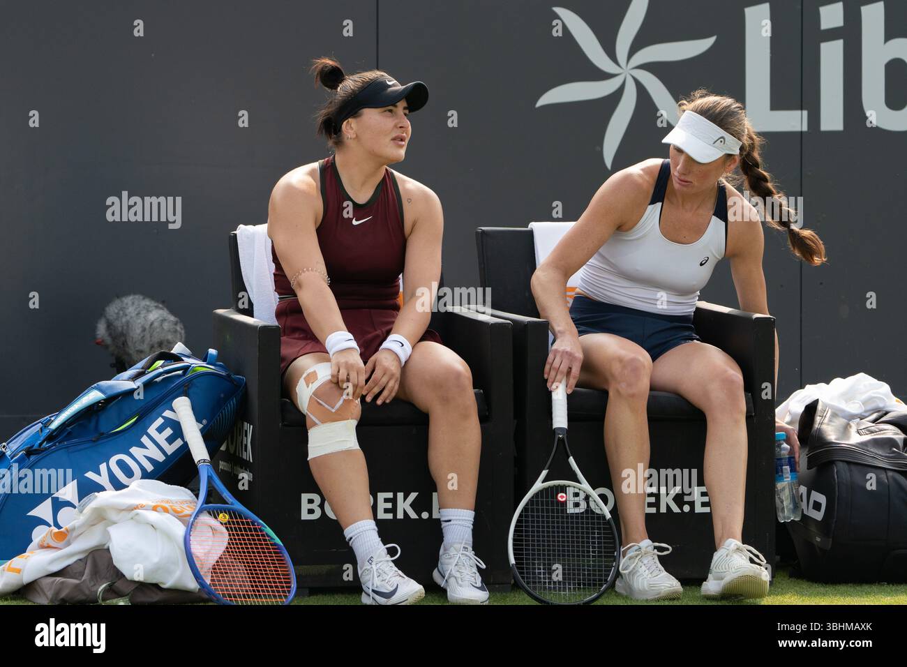 ROSMALEN, NETHERLANDS - JUNE 9: Bianca Andreescu of Canada, Carson ...