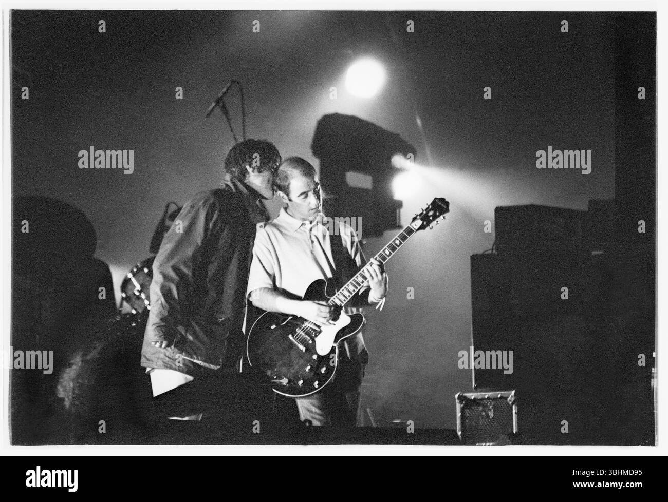 LIAM GALLAGHER, BONEHEAD, OASIS, FIRST GLASTONBURY HEADLINE, 1995: Liam ...