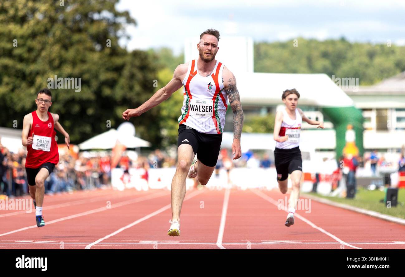 Auf der Ziellinie: Andreas Walser (GER/LG Augsburg) im 100m-Sprint; 60 ...