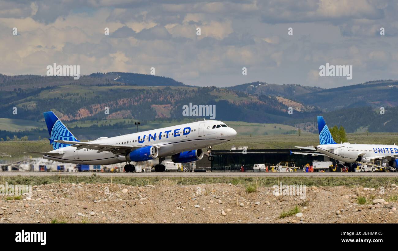 Jackson Hole, Utah, USA - 27 May 2025: Airbus A320-232 (registration ...