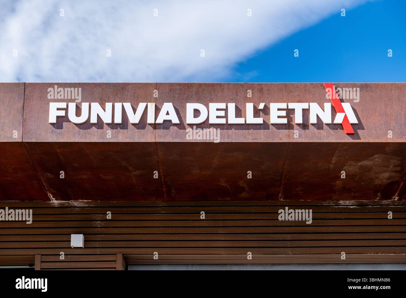 Catania, Sizilien - Italy - 04-22-2025: Rust-colored roof with large ...