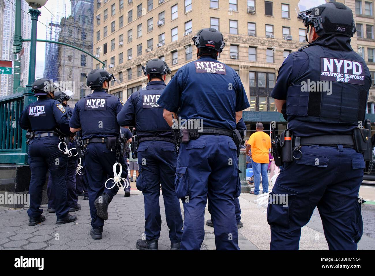 Ice agents 2025 arrests hi-res stock photography and images - Alamy