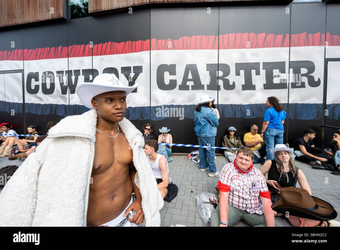 London, UK. 10 June 2025. Fans arrive for Beyoncé’s Cowboy Carter Tour ...