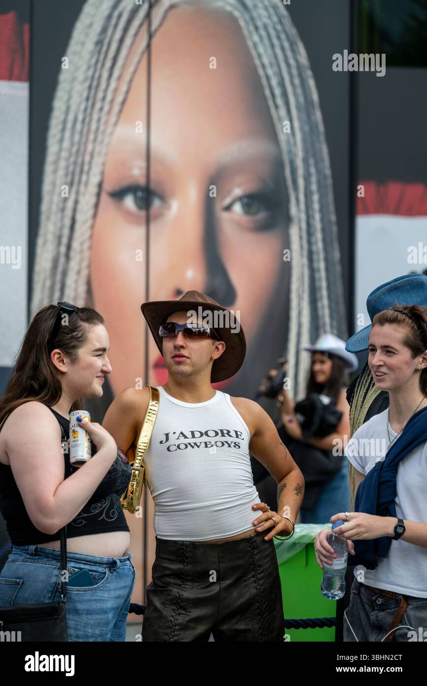 London, UK. 10 June 2025. Fans arrive for Beyoncé’s Cowboy Carter Tour ...
