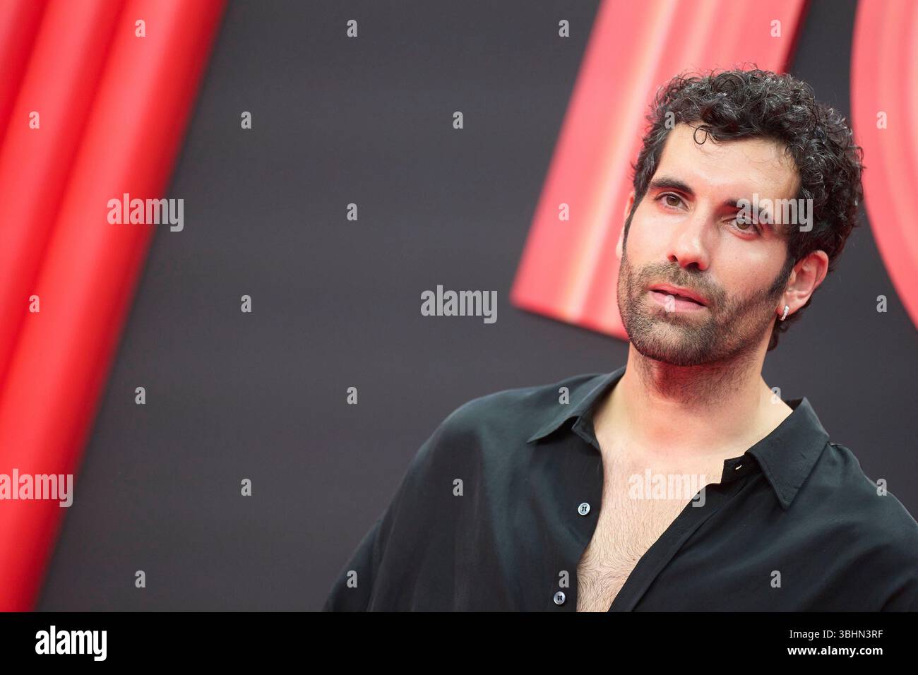 Tamar Novas attends Netflix Spain's 10th anniversary party red carpet ...